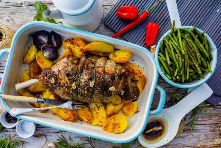 Köstliches Rezept für Lammkeule im Ofen - Catering Gerichte Köstliches Rezept für Lammkeule im Ofen - Catering Gerichte
